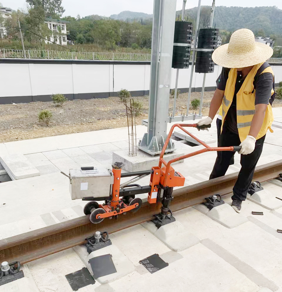 Why battery powered track equipment so welcomed nowadays ?-Wuhan Linkage Track Equipment Co.,Ltd