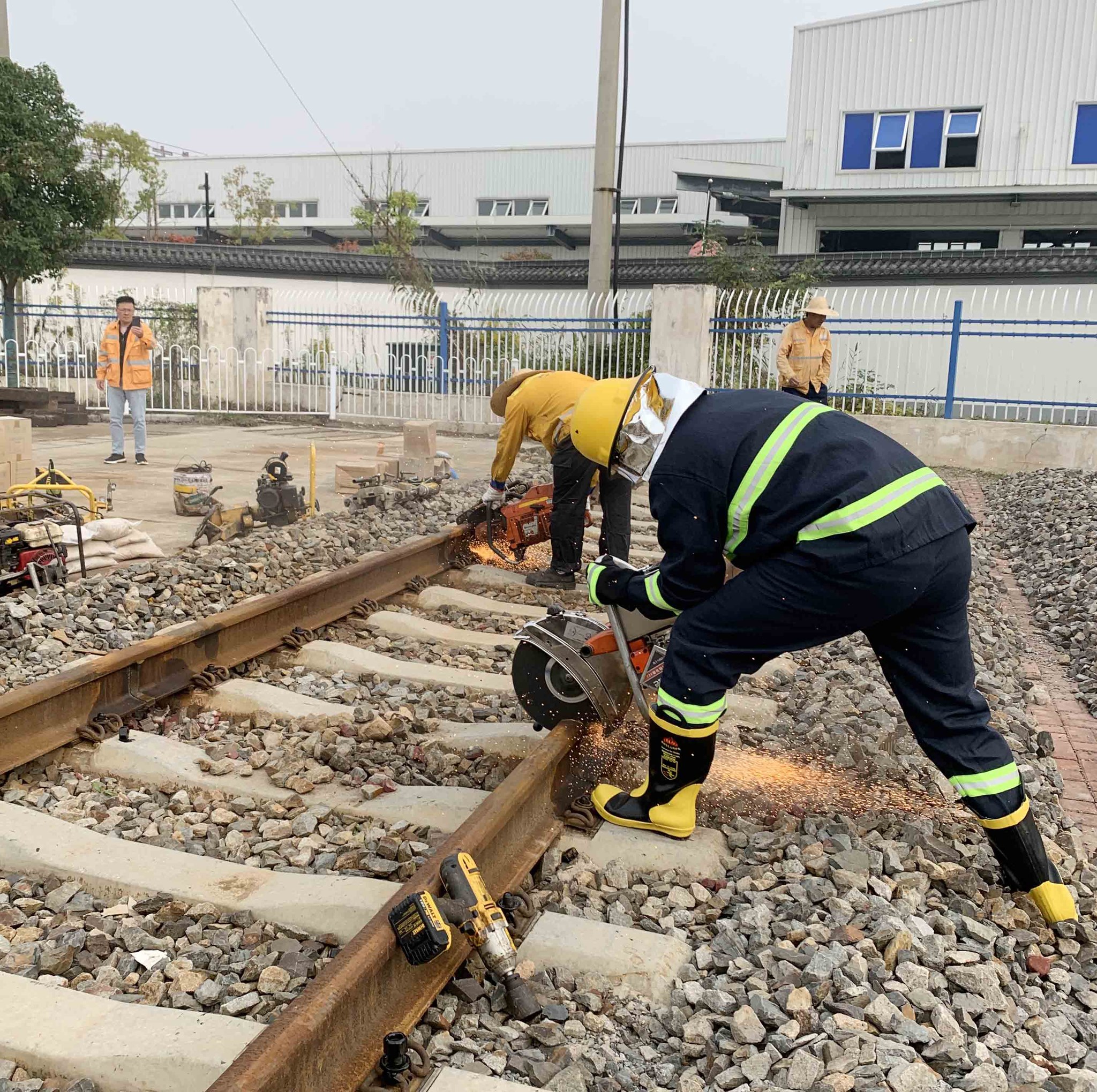 Why battery powered track equipment so welcomed nowadays ?-Wuhan ...